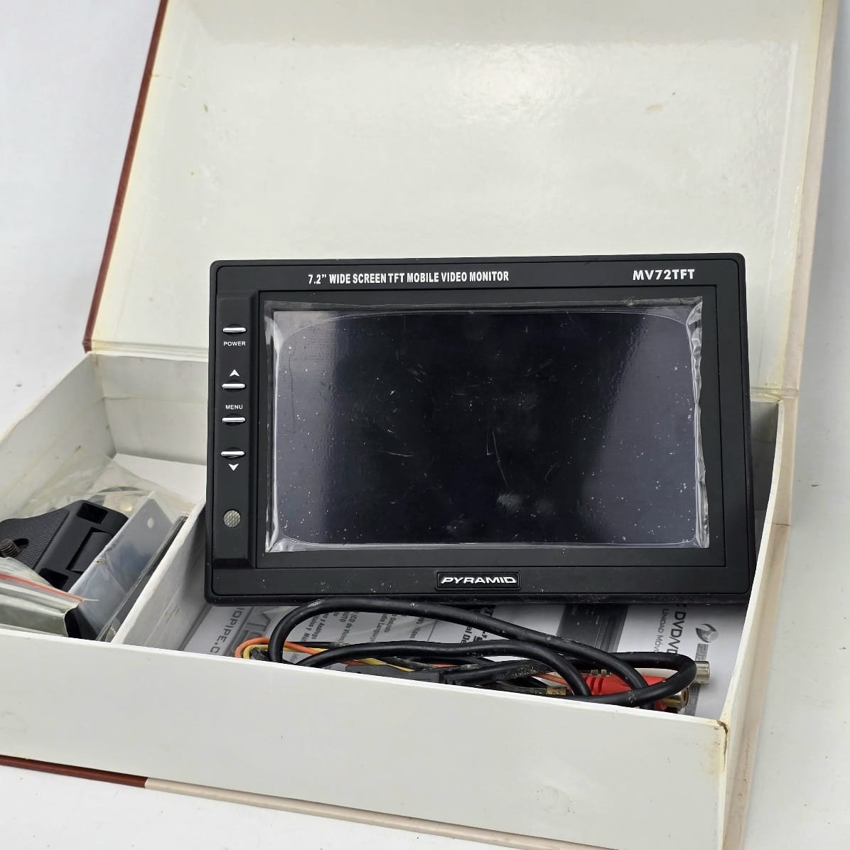 Lote #106 Pantalla TFTv – Narvaja Online